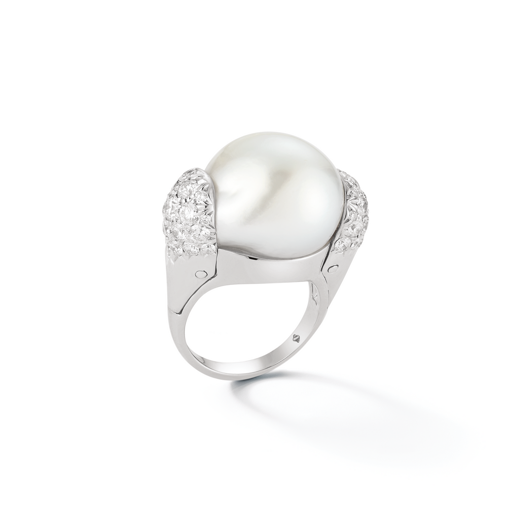 Golf Ball Ring in Pearl & Diamond